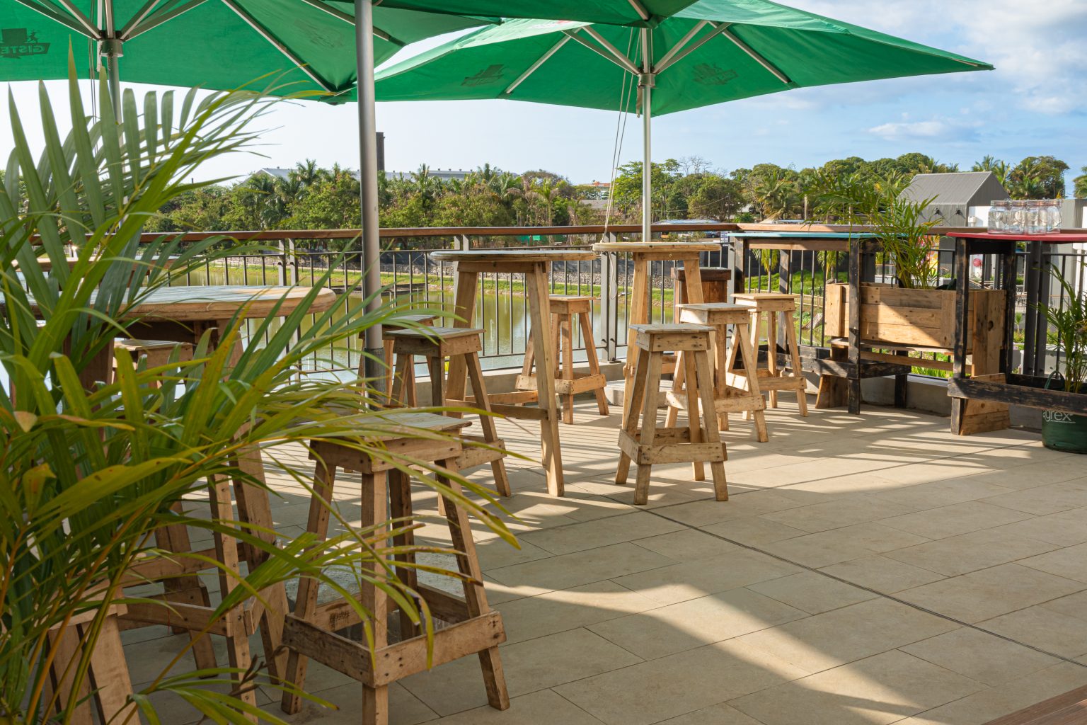 Restauration : ZAKADI lance sa nouvelle carte. - Aptis